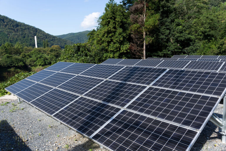 How Do Solar Panels Generate Electricity? A Simple Guide | Solar Energy ...